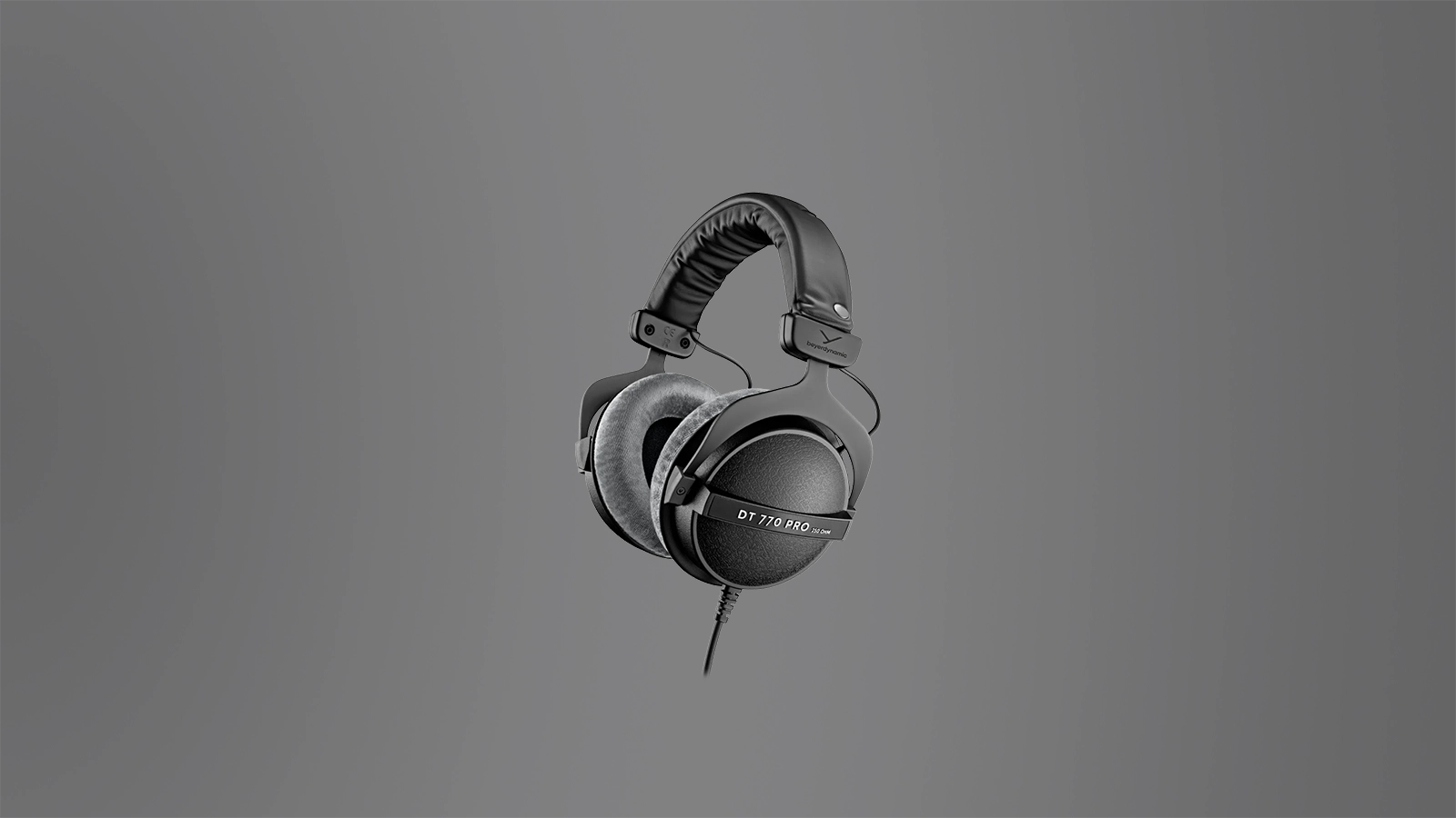 Beyerdynamic DT 770 PRO Review - Closed Studio Headphones